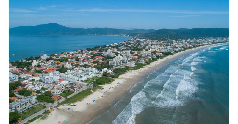 Paraíso de SC que cobra até R$ 200 para entrada de turistas tem alta de ...